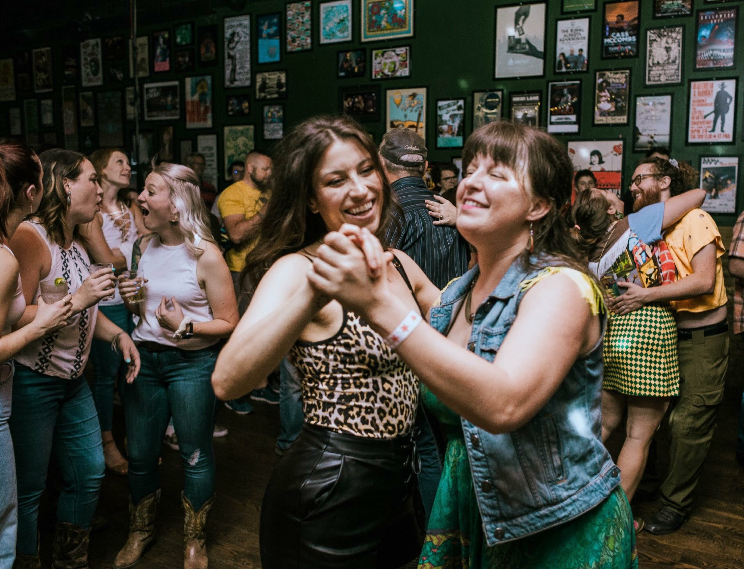 Country Dance Workshop with Howdy Partner Dance - Marine Mills Folk School